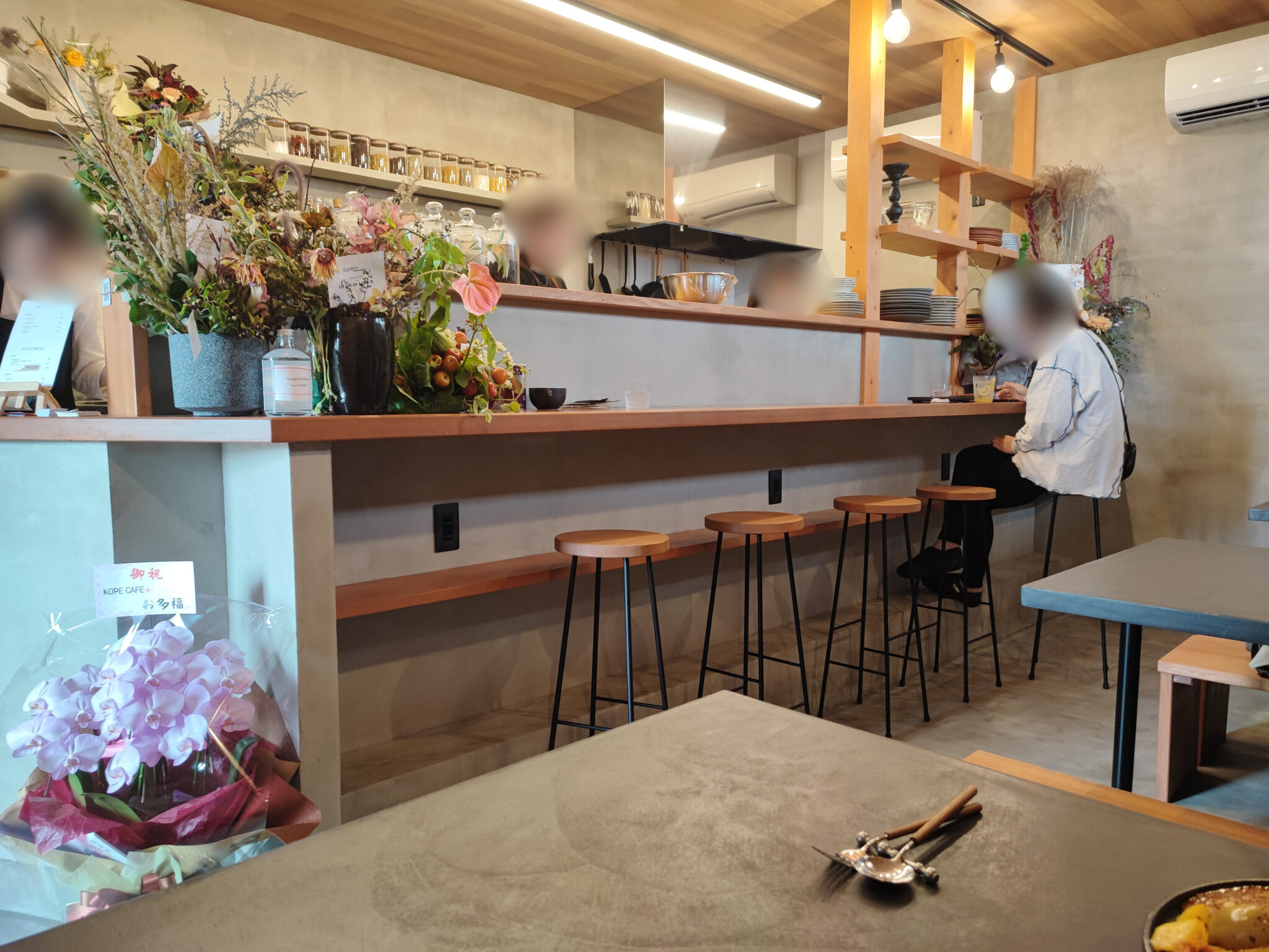 【KOPE CAFE(コペカフェ)／富山市】2024年11月オープン。スパイスカレーやスイーツが美味しい | ツタエル富山